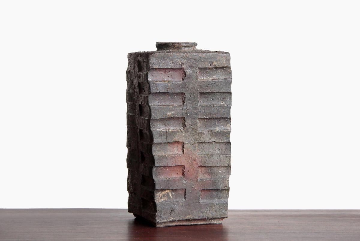 H 22cm Unglazed Vase by Toshun Ishida – Japanese Ceramic Ikebana Vessel ...